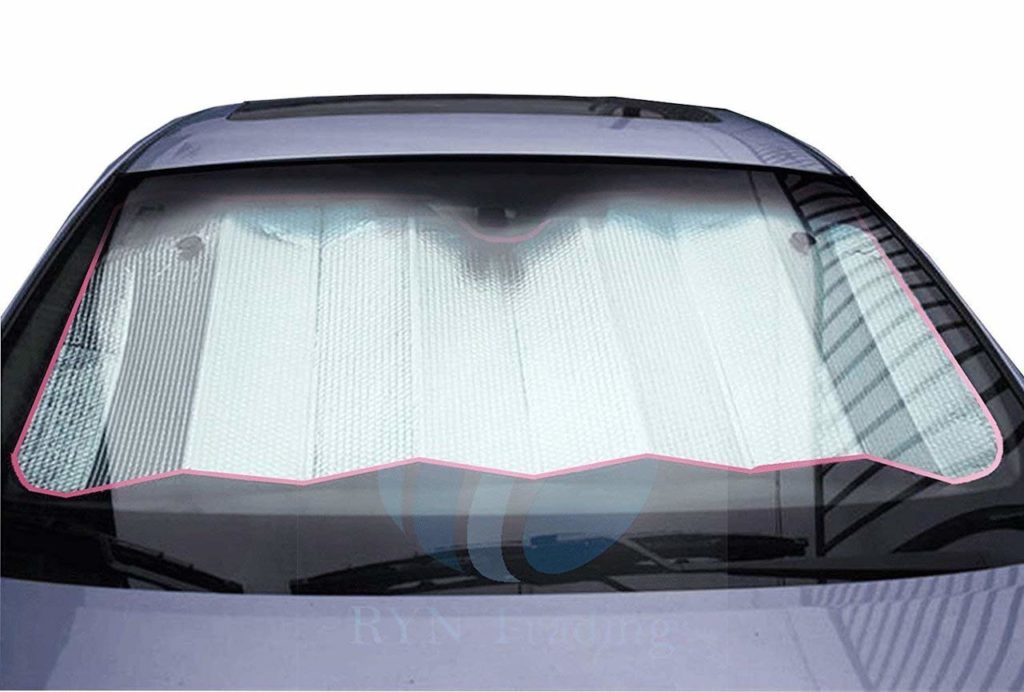 Utilizar el parasol es imprescindible en Verano - El Blog de Lowcostparking